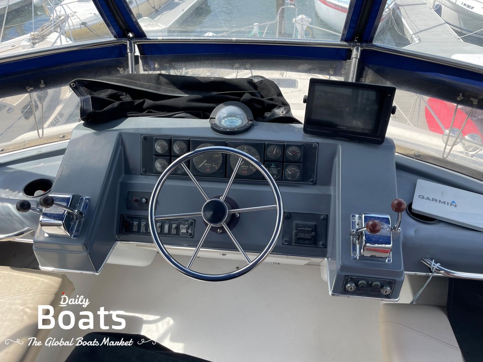 1994 Bayliner 3688 Mid Cabin Motoryacht for sale. View price, photos ...