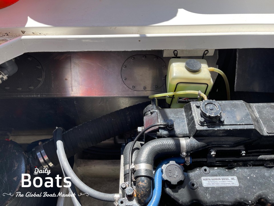 1994 Bayliner 3688 Mid Cabin Motoryacht for sale. View price, photos ...