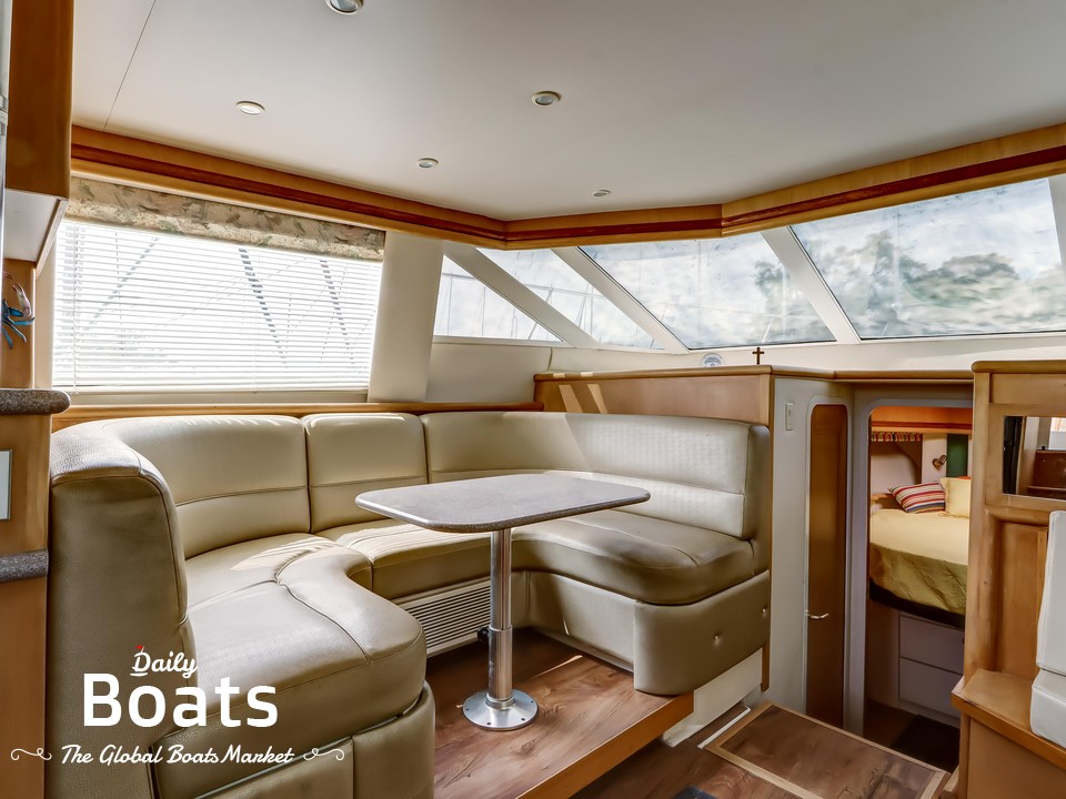 1996 Carver 50 Cockpit Motor Yacht for sale. View price, photos and Buy ...