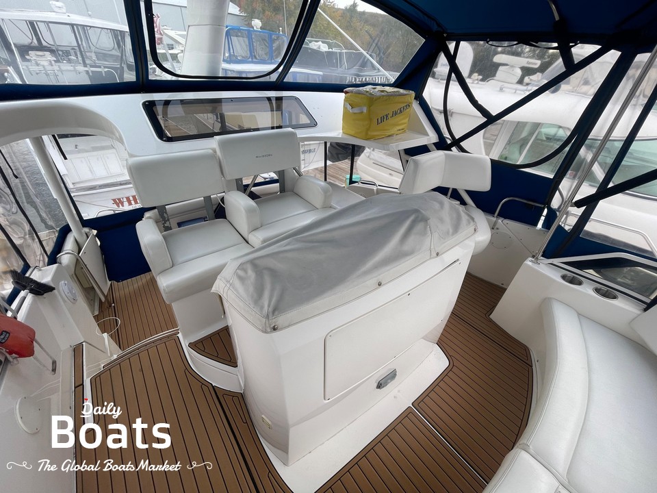 1998 Silverton 352 Motor Yacht for sale. View price, photos and Buy ...