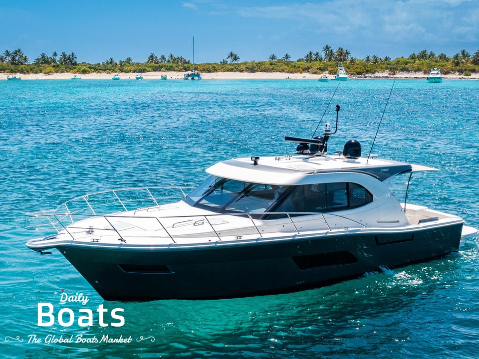 Aft cabin boats Riviera for sale - Daily Boats