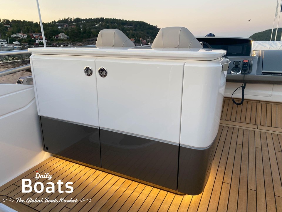 2021 Princess F55 for sale. View price, photos and Buy 2021 Princess ...