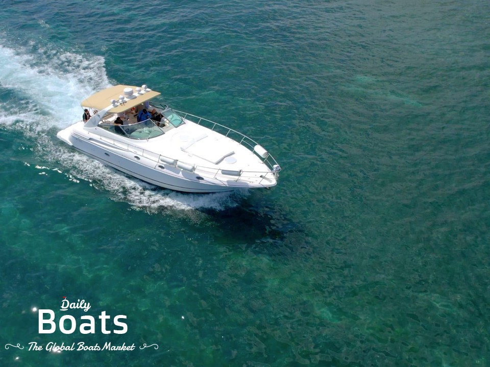 2002 Cruisers Yachts 4270 Express for sale. View price, photos and Buy ...