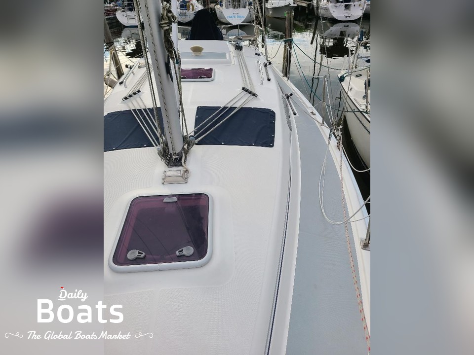 2005 Hunter 33 for sale. View price, photos and Buy 2005 Hunter 33 #491441