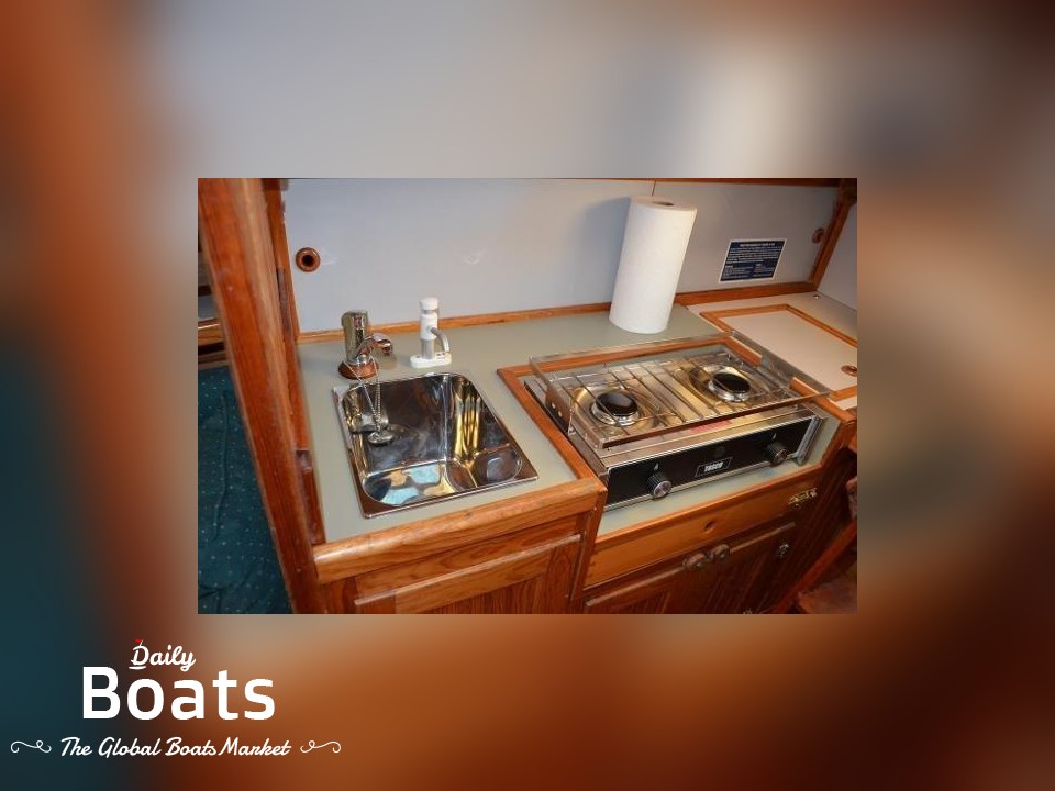 1981 Herreshoff Cat Ketch 31 на продажу. Посмотреть цену, фотографии и ...