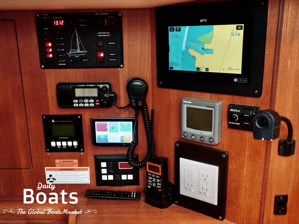 2006 Hunter 45 Center Cockpit for sale. View price, photos and Buy 2006 ...