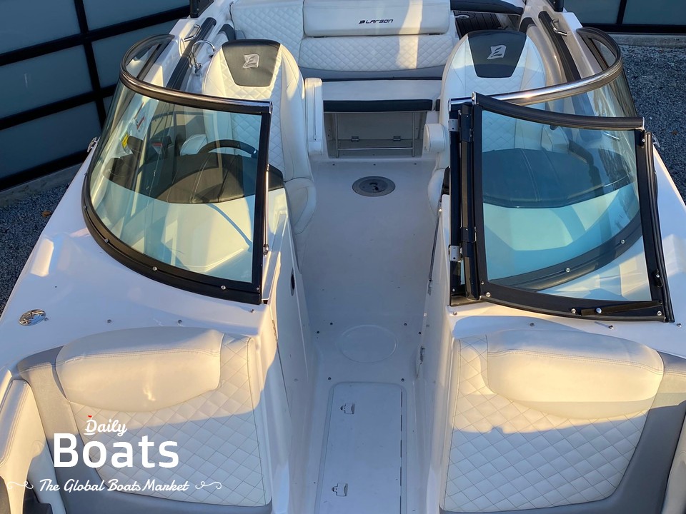 2017 Larson Lxi 258 for sale. View price, photos and Buy 2017 Larson ...