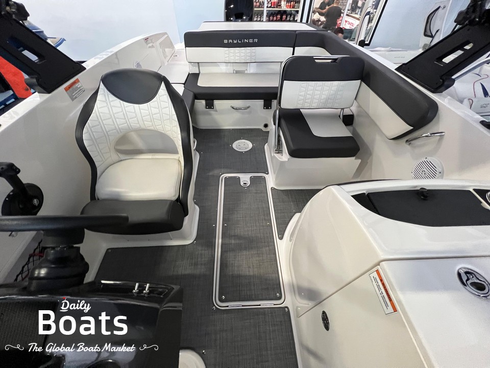 2021 Bayliner Vr6 Ob for sale. View price, photos and Buy 2021 Bayliner ...