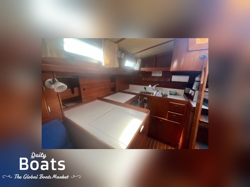 1984 Pearson 422 Center Cockpit Ketch for sale. View price, photos and ...