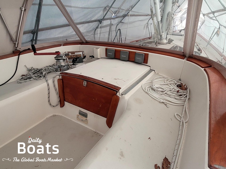 1984 Pearson 422 Center Cockpit Ketch for sale. View price, photos and ...