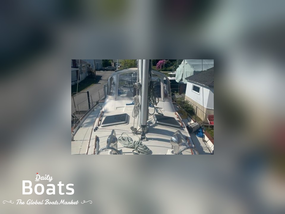 1984 Pearson 422 Center Cockpit Ketch for sale. View price, photos and ...