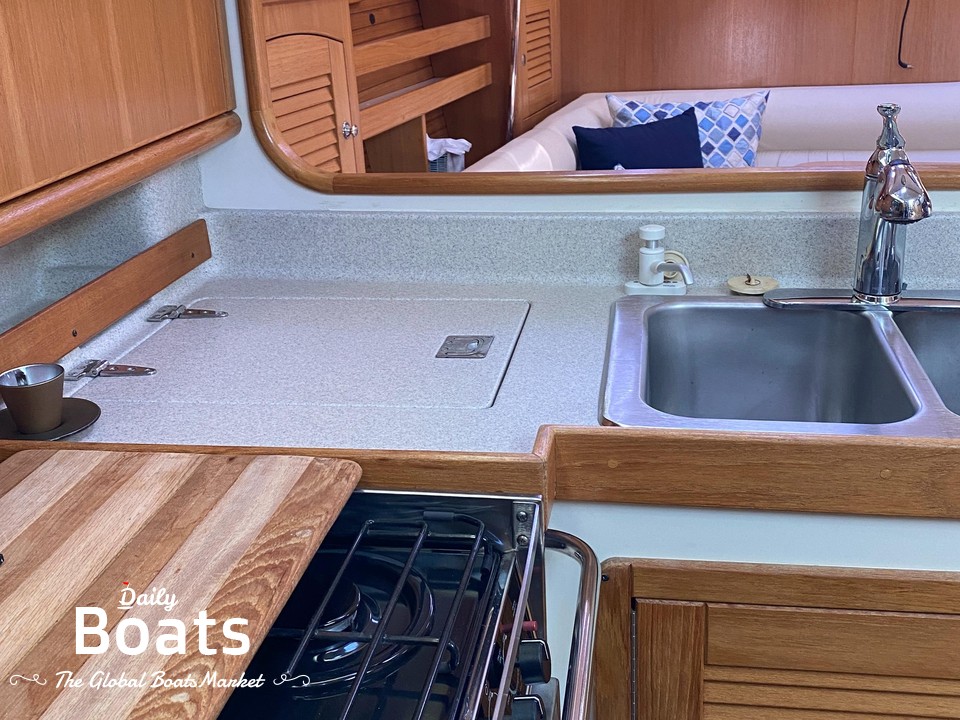 2008 Catalina 470 for sale. View price, photos and Buy 2008 Catalina ...