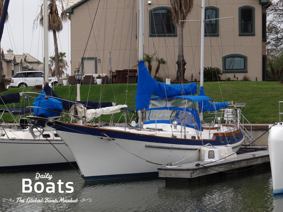 Vagabond westwind 42 center cockpit for sale - Daily Boats