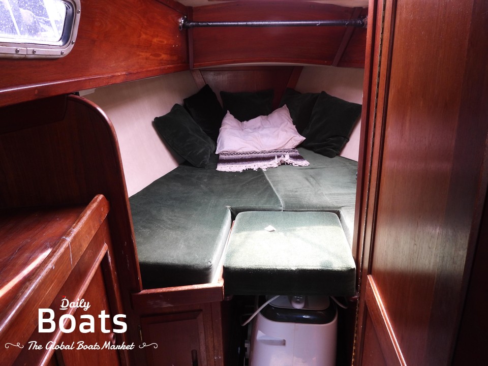 1983 Ericson 28+ for sale. View price, photos and Buy 1983 Ericson 28 ...