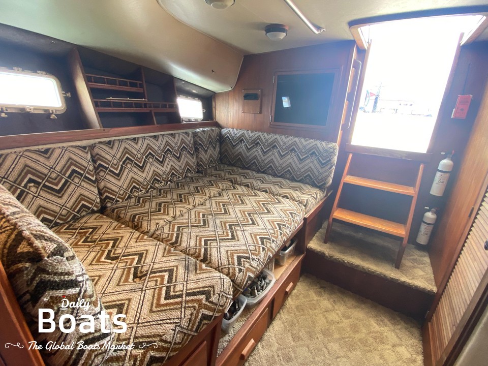 1983 Topaz 36 Express for sale. View price, photos and Buy 1983 Topaz ...