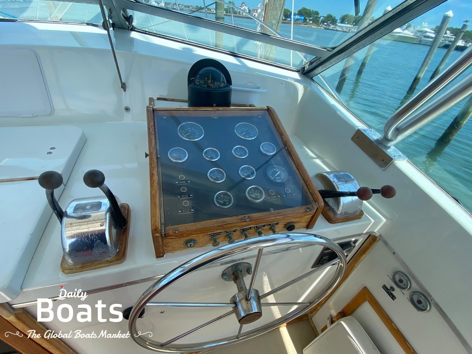 1983 Topaz 36 Express for sale. View price, photos and Buy 1983 Topaz ...