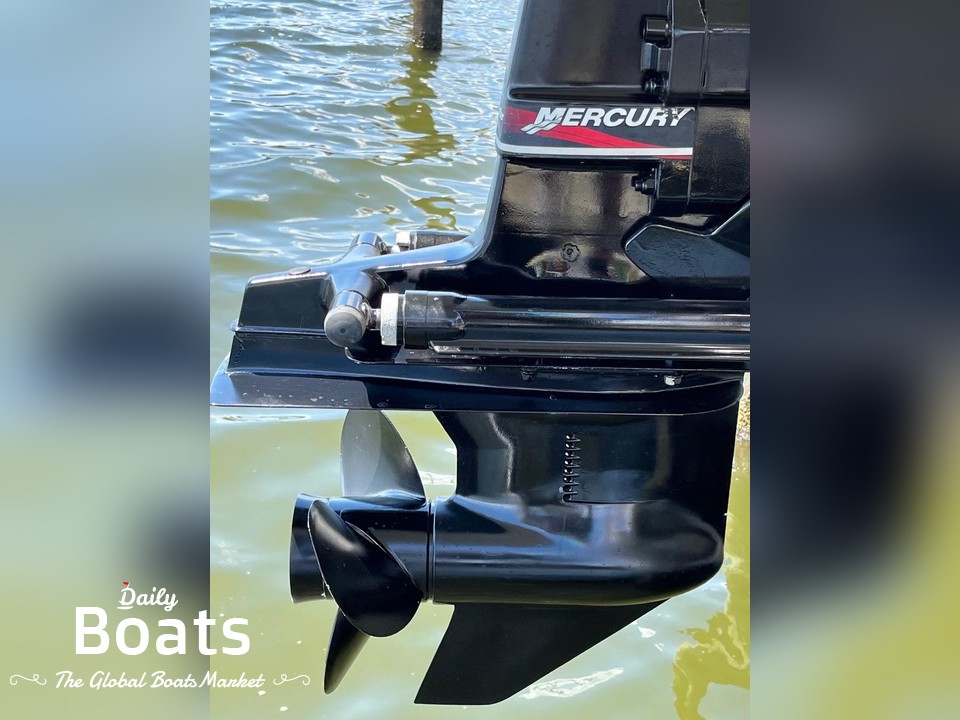 2001 Trophy 2352 Walkaround for sale. View price, photos and Buy 2001 ...
