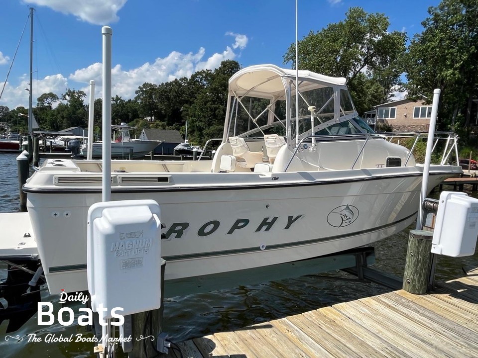 2001 Trophy 2352 Walkaround for sale. View price, photos and Buy 2001 ...