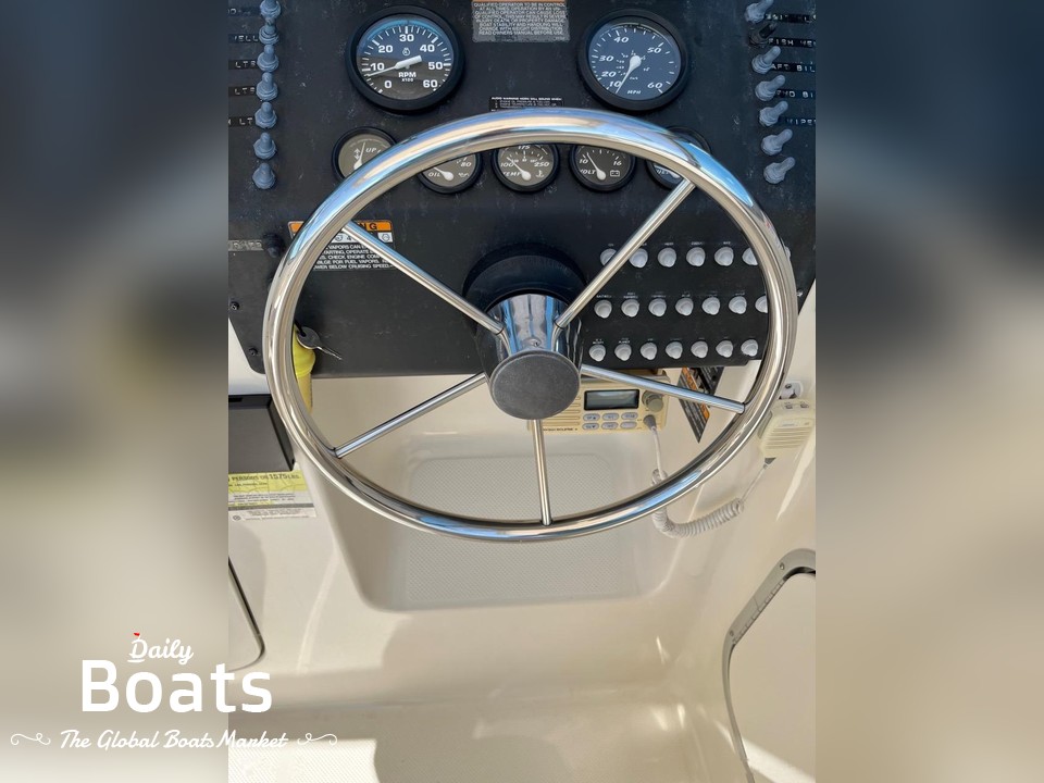 2001 Trophy 2352 Walkaround for sale. View price, photos and Buy 2001 ...