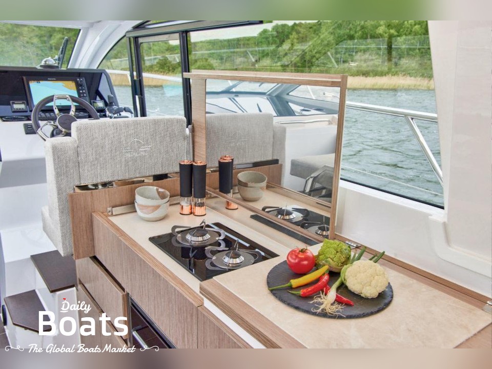2023 Sealine C335 for sale. View price, photos and Buy 2023 Sealine ...