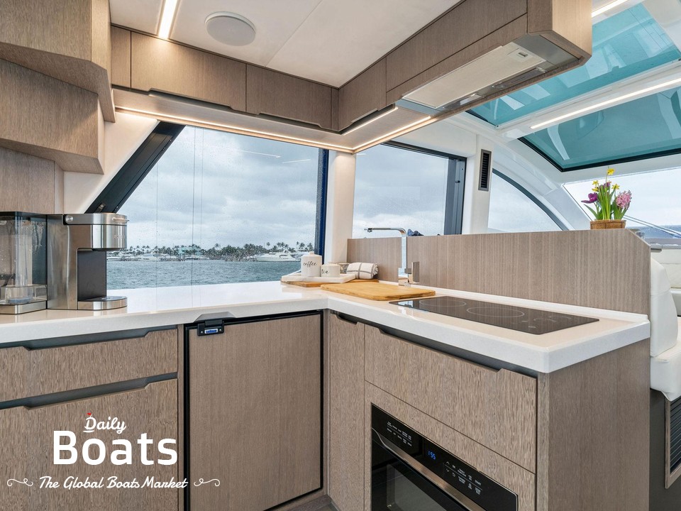 2022 Galeon 470 Sky for sale. View price, photos and Buy 2022 Galeon ...