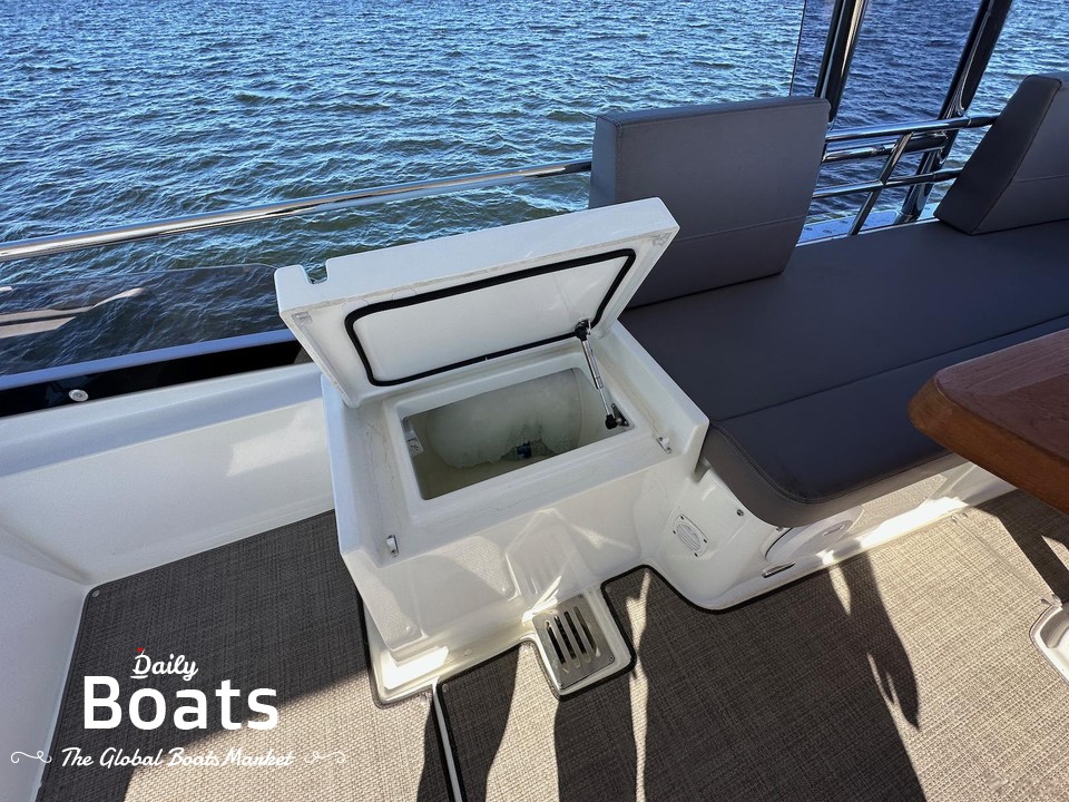 2016 Prestige 550 Flybridge Hardtop for sale. View price, photos and ...