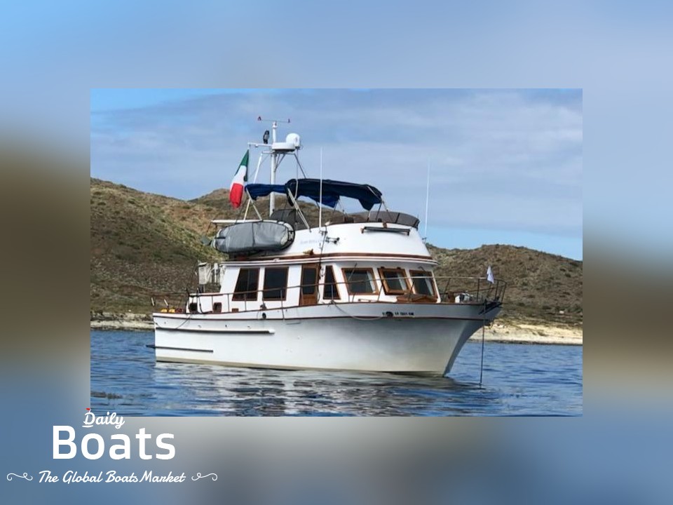 CHB 41ft tri cabin flybridge for sale - Daily Boats