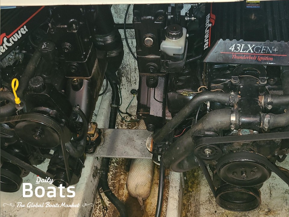 1998 Maxum 3000 Scr for sale. View price, photos and Buy 1998 Maxum ...