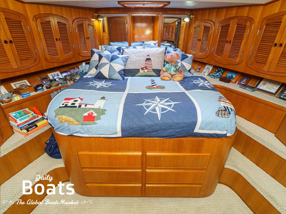 1993 Mikelson Extended Bridge Sport Fisher for sale. View price, photos ...