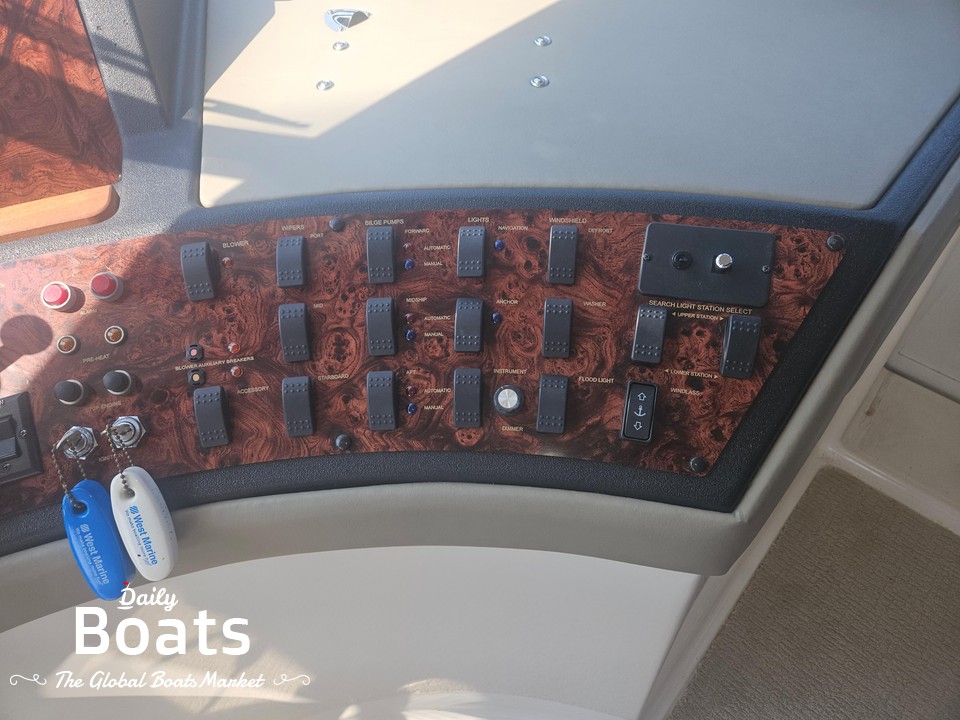 1994 Bayliner 4788 Pilot House Motoryacht for sale. View price, photos ...