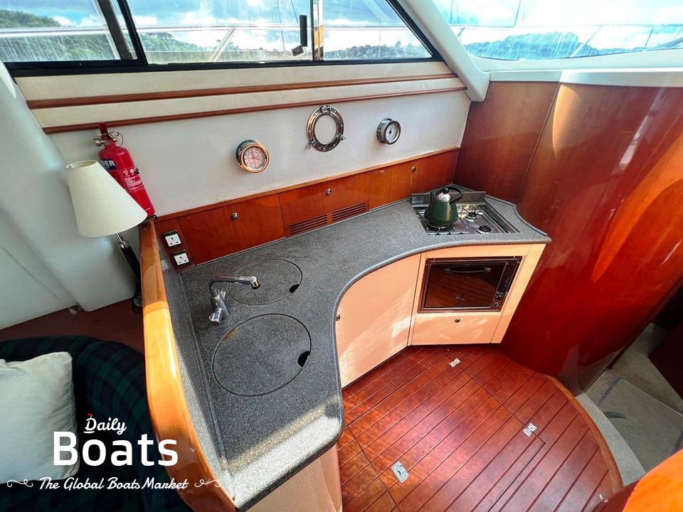 1998 Fairline Phantom 42 for sale. View price, photos and Buy 1998 ...