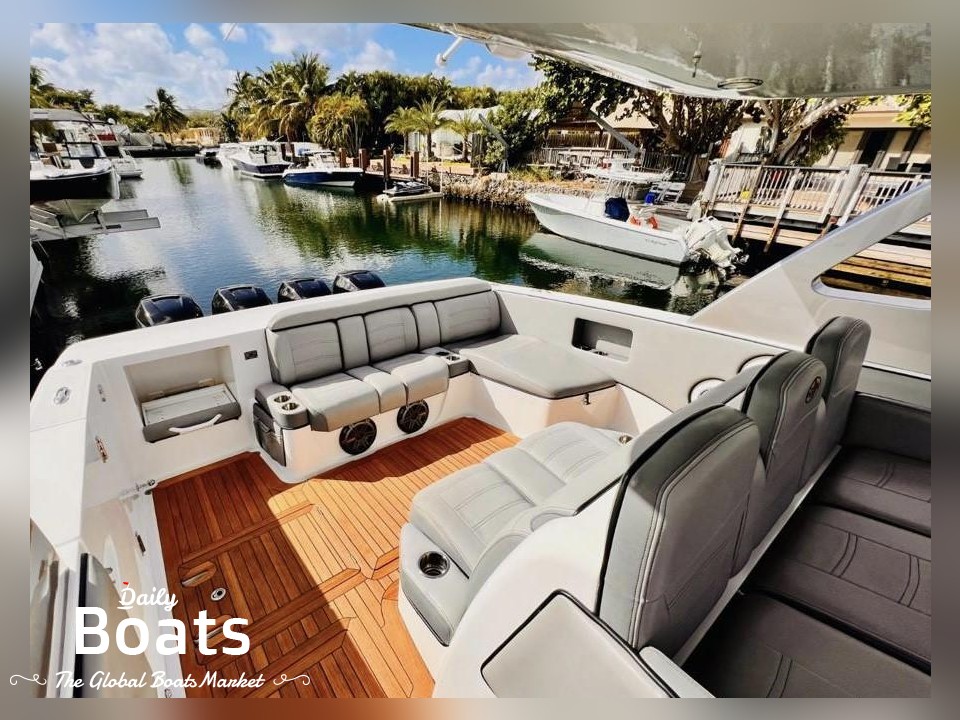 2014 Cigarette 42 Huntress for sale. View price, photos and Buy 2014 ...