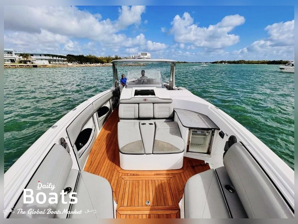 2014 Cigarette 42 Huntress for sale. View price, photos and Buy 2014 ...