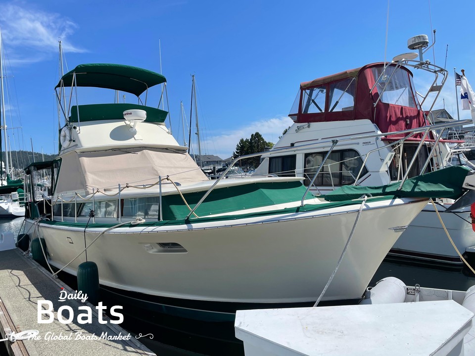 1969 Chris-Craft 38 Commander Flybridge for sale. View price, photos ...