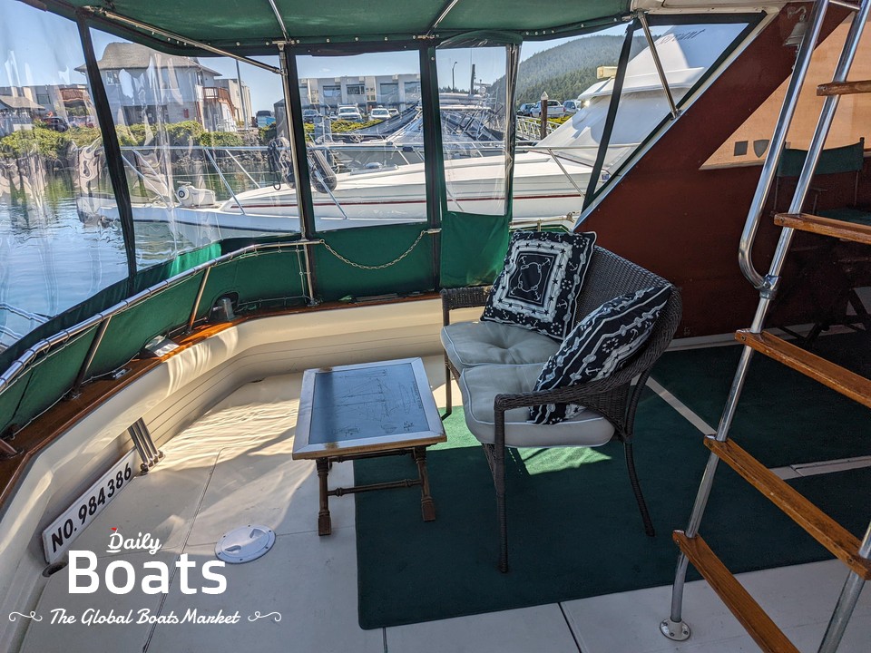 1969 Chris-Craft 38 Commander Flybridge for sale. View price, photos ...