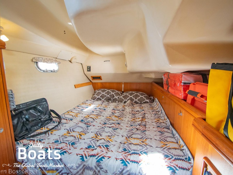 2003 Hunter 466 for sale. View price, photos and Buy 2003 Hunter 466 ...