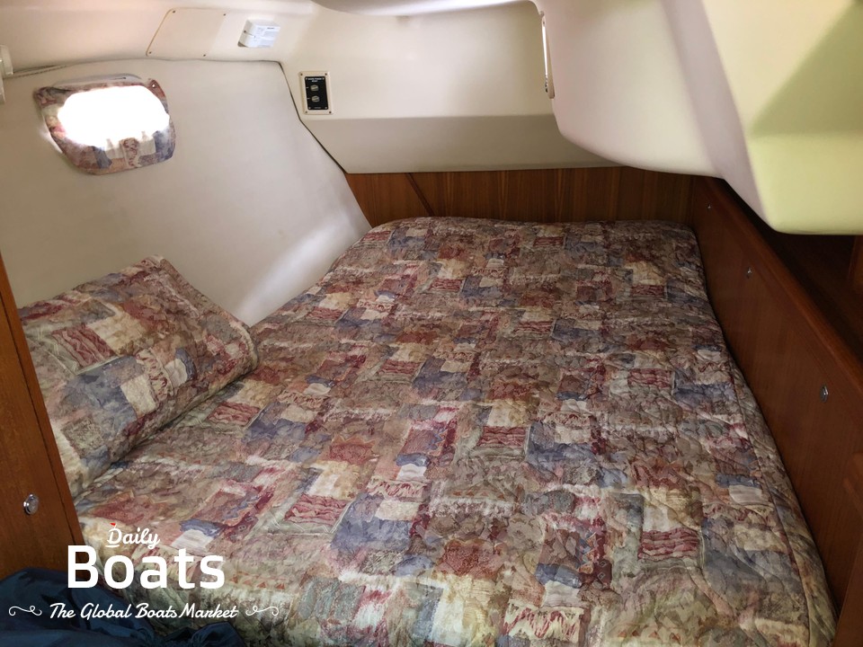 2004 Hunter 466 for sale. View price, photos and Buy 2004 Hunter 466 ...