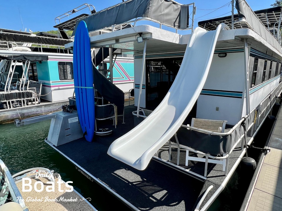 1991 Stardust Cruisers 16 X 73 With Catwalks for sale. View price ...