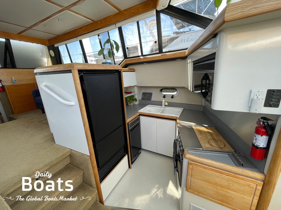 1991 Bayliner 4387 Aft Cabin for sale. View price, photos and Buy 1991 ...