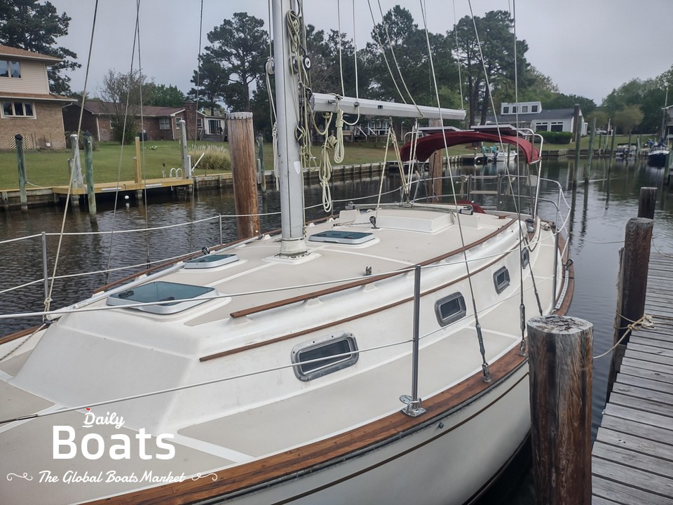 1987 Island Packet 31 for sale. View price, photos and Buy 1987 Island ...