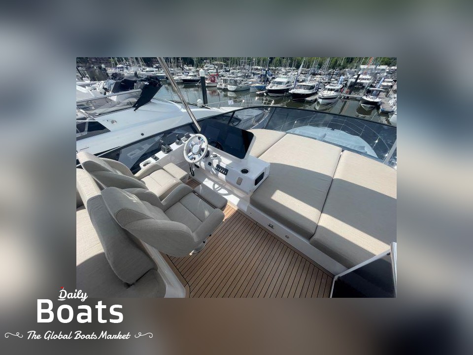 2023 Azimut Flybridge 53 Top for sale. View price, photos and Buy 2023 ...
