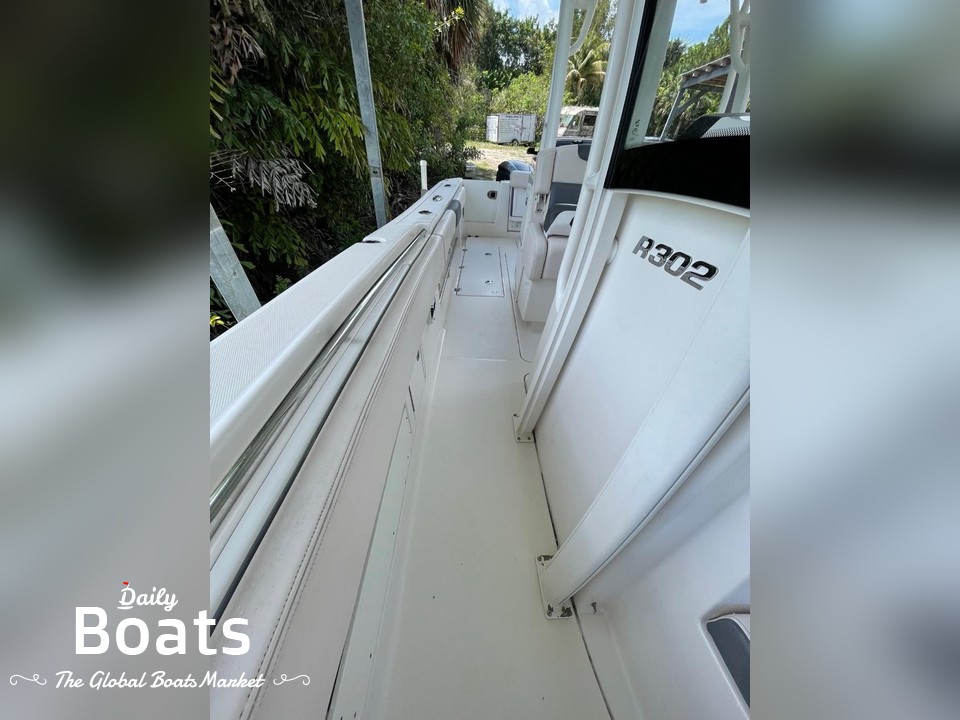 2017 Robalo 302 for sale. View price, photos and Buy 2017 Robalo 302 ...