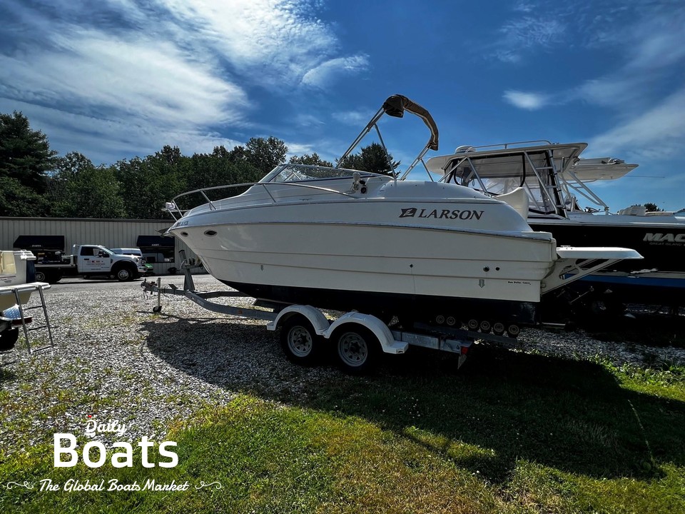 2002 Larson Cabrio 254 for sale. View price, photos and Buy 2002 Larson ...