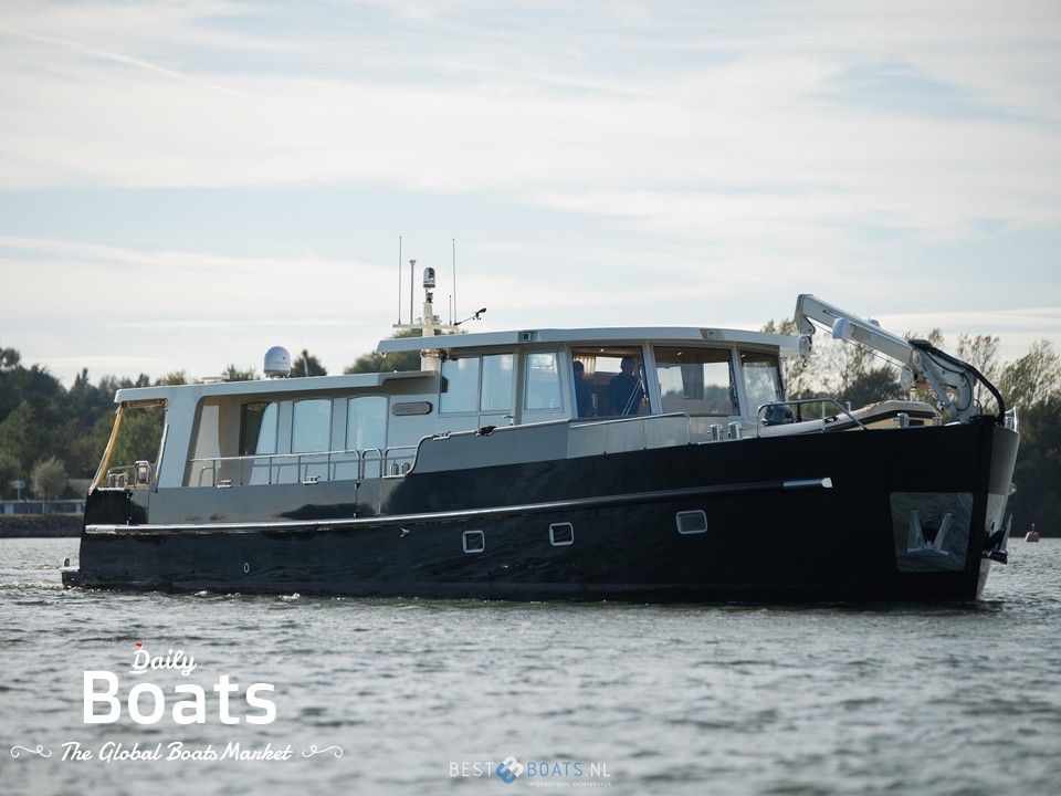 Motor boats Custom riverline 2000 motorjacten for sale - Daily Boats