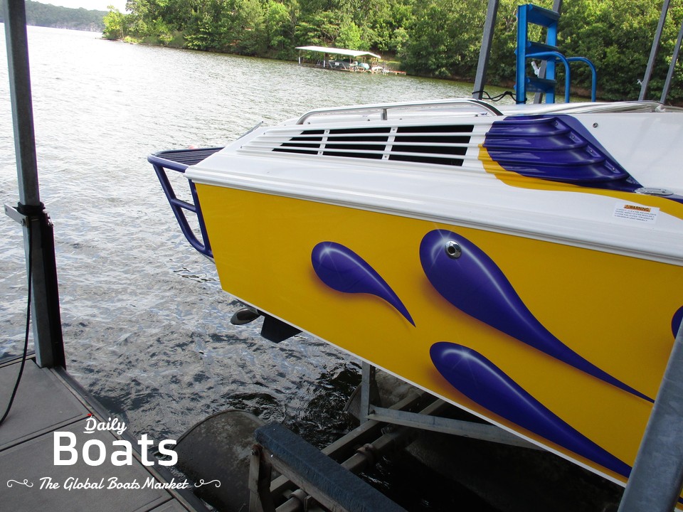 1999 Wellcraft Scarab 38 Avs for sale. View price, photos and Buy 1999 ...