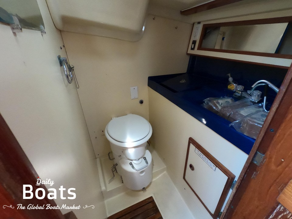 1987 Pearson 33-2 for sale. View price, photos and Buy 1987 Pearson 33 ...