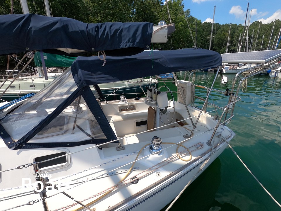 1987 Pearson 33-2 for sale. View price, photos and Buy 1987 Pearson 33 ...