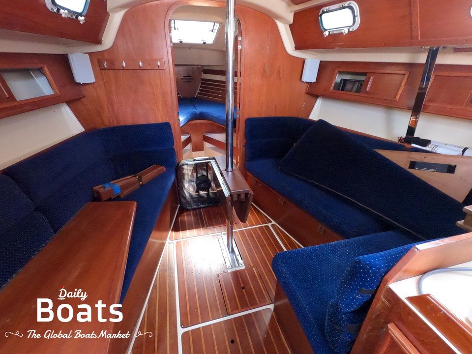 1987 Pearson 33-2 for sale. View price, photos and Buy 1987 Pearson 33 ...