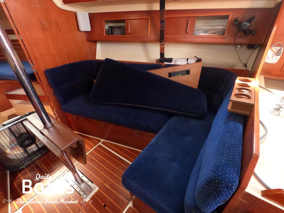 1987 Pearson 33-2 for sale. View price, photos and Buy 1987 Pearson 33 ...