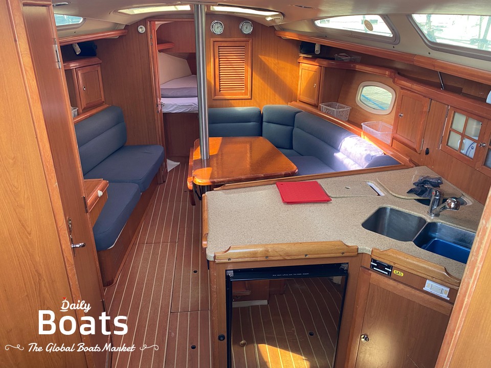 2008 Hunter Legend 36 for sale. View price, photos and Buy 2008 Hunter ...